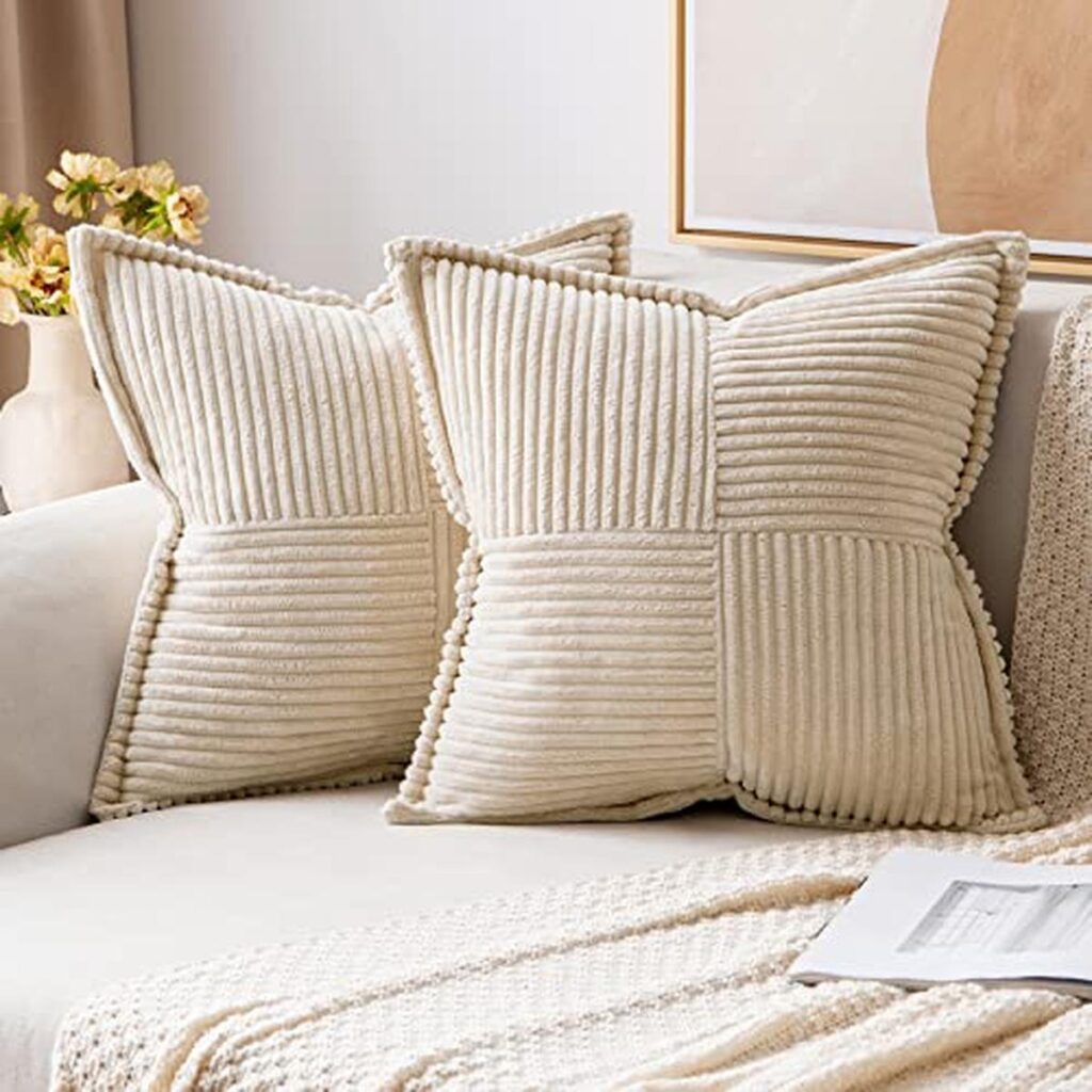 28 Best Throw Pillows for a Chic Beige Couch -Architectural Foundation