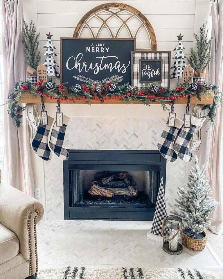 31 Plaid Christmas Decor Ideas for a Cozy Holiday -Architectural Foundation