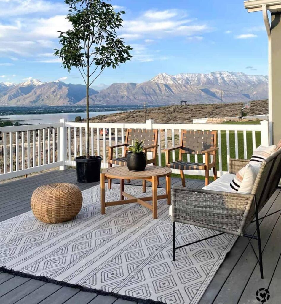 28 Beautiful Farmhouse Floor Pouf Ideas for a Cozy Vibe -Architectural ...