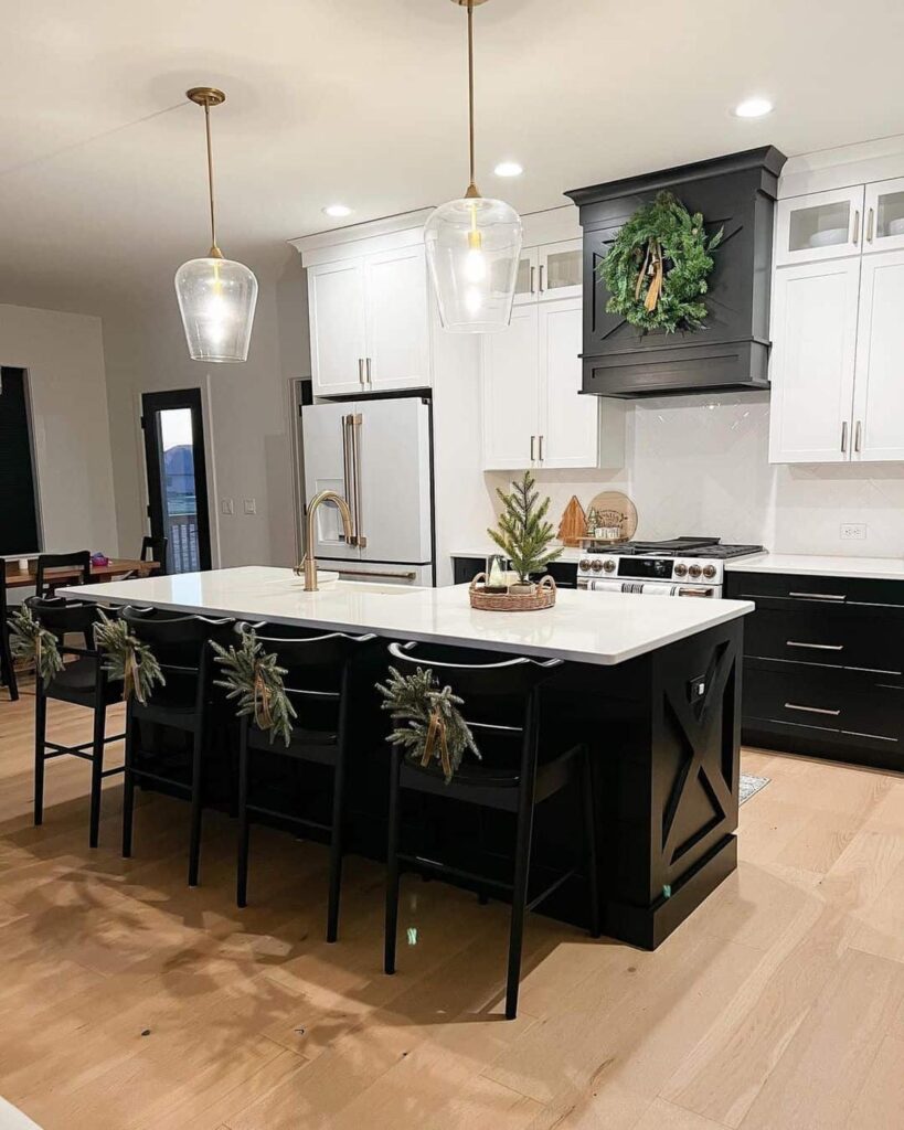 23 High-End Cabinet End Panel Designs for Luxury Kitchens ...