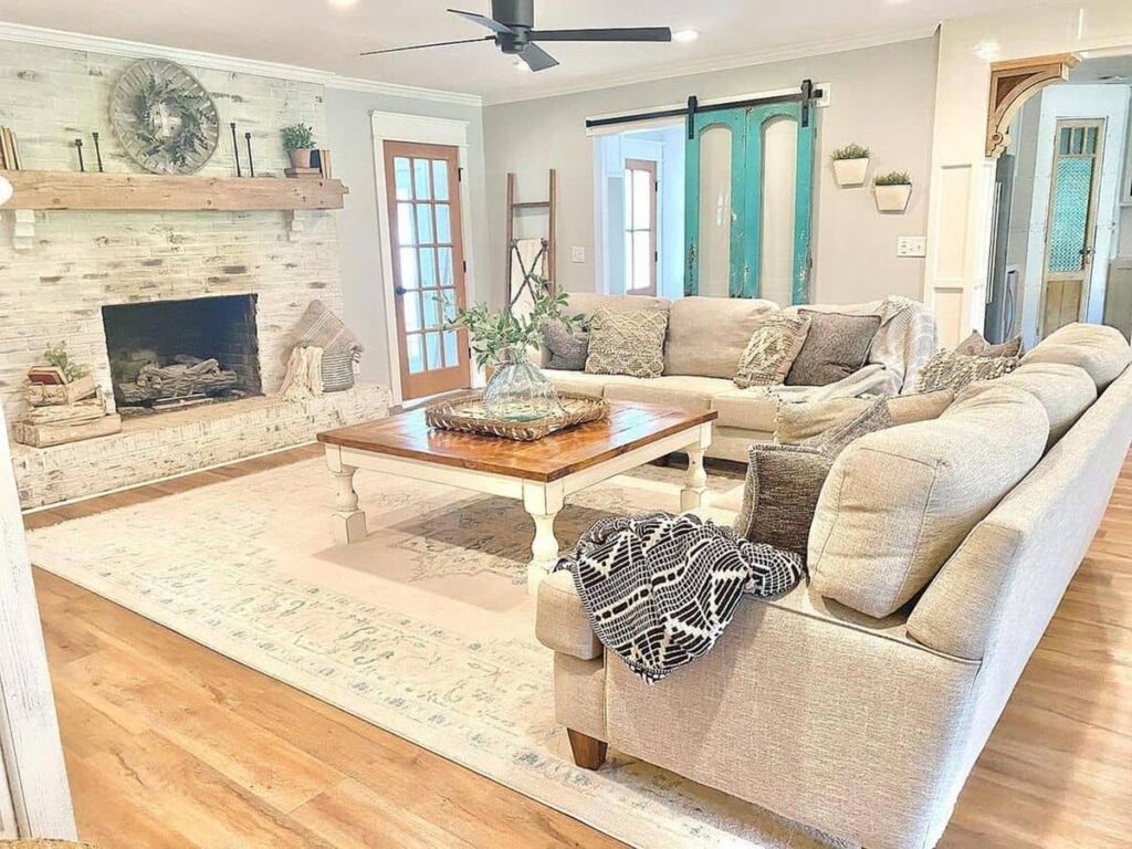 16 Living Rooms with French Doors for a Bright & Open Space ...