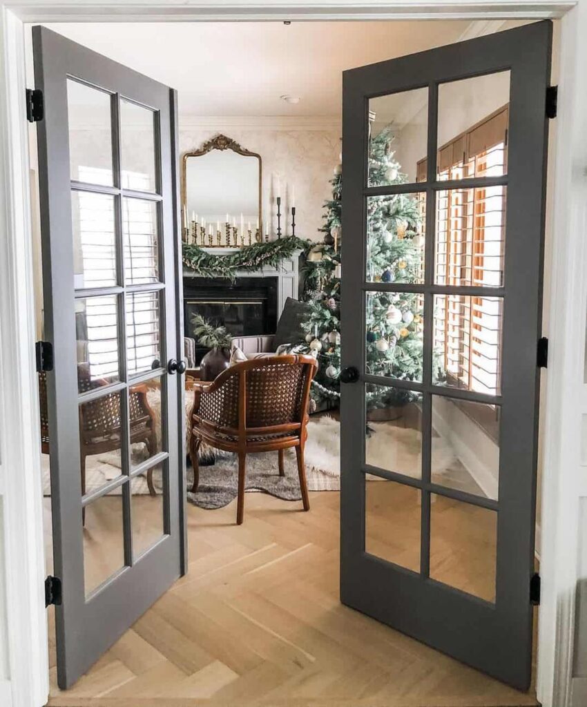 16 Living Rooms with French Doors for a Bright & Open Space ...