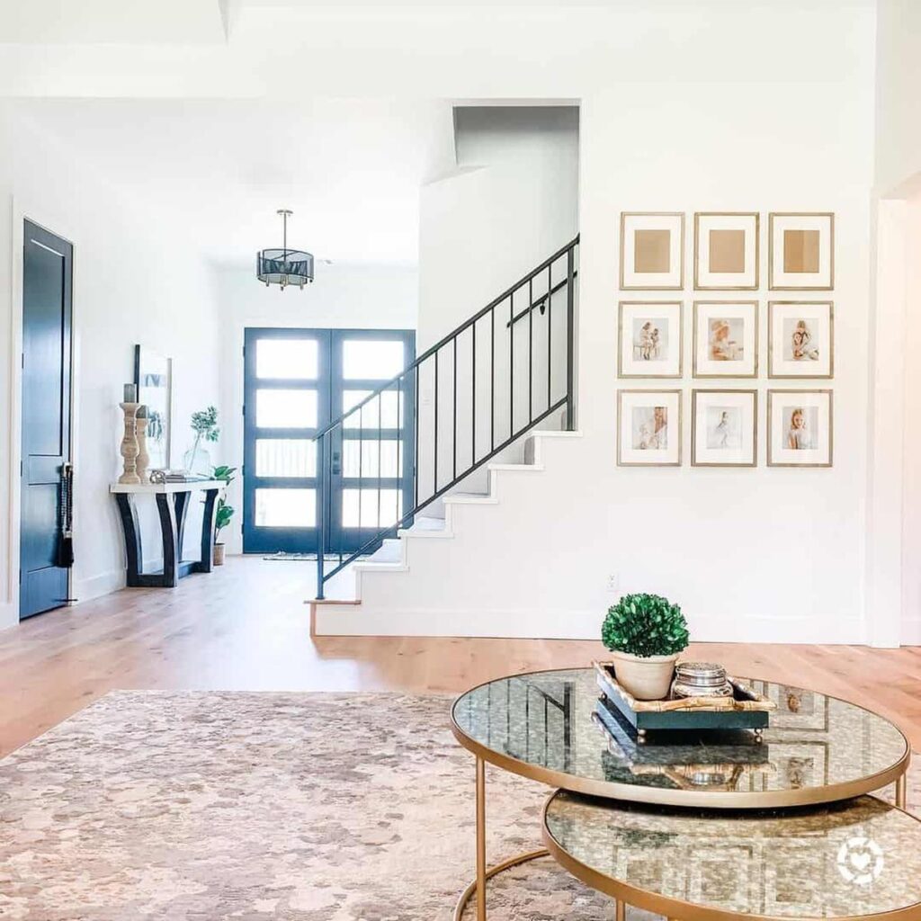 15 Best Staircase Gallery Walls to Inspire Your Home -Architectural ...