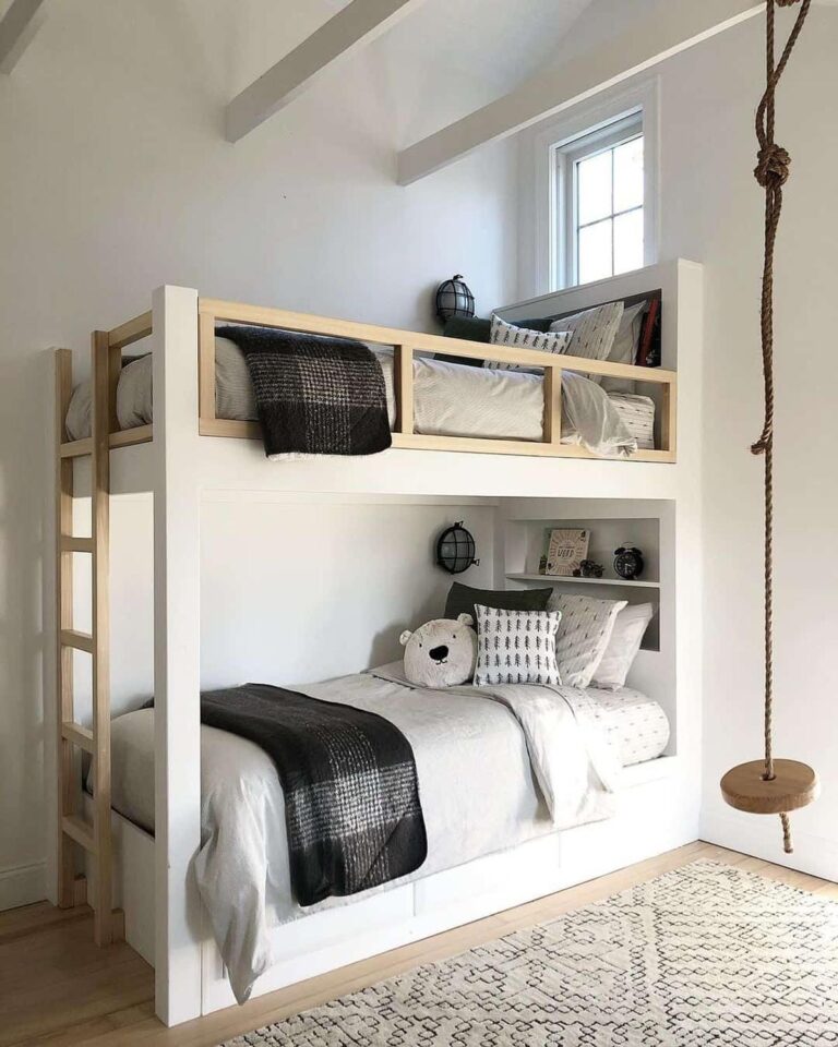 35 Awesome Bunk Room Ideas to Make Big Family Living Seriously Cool ...
