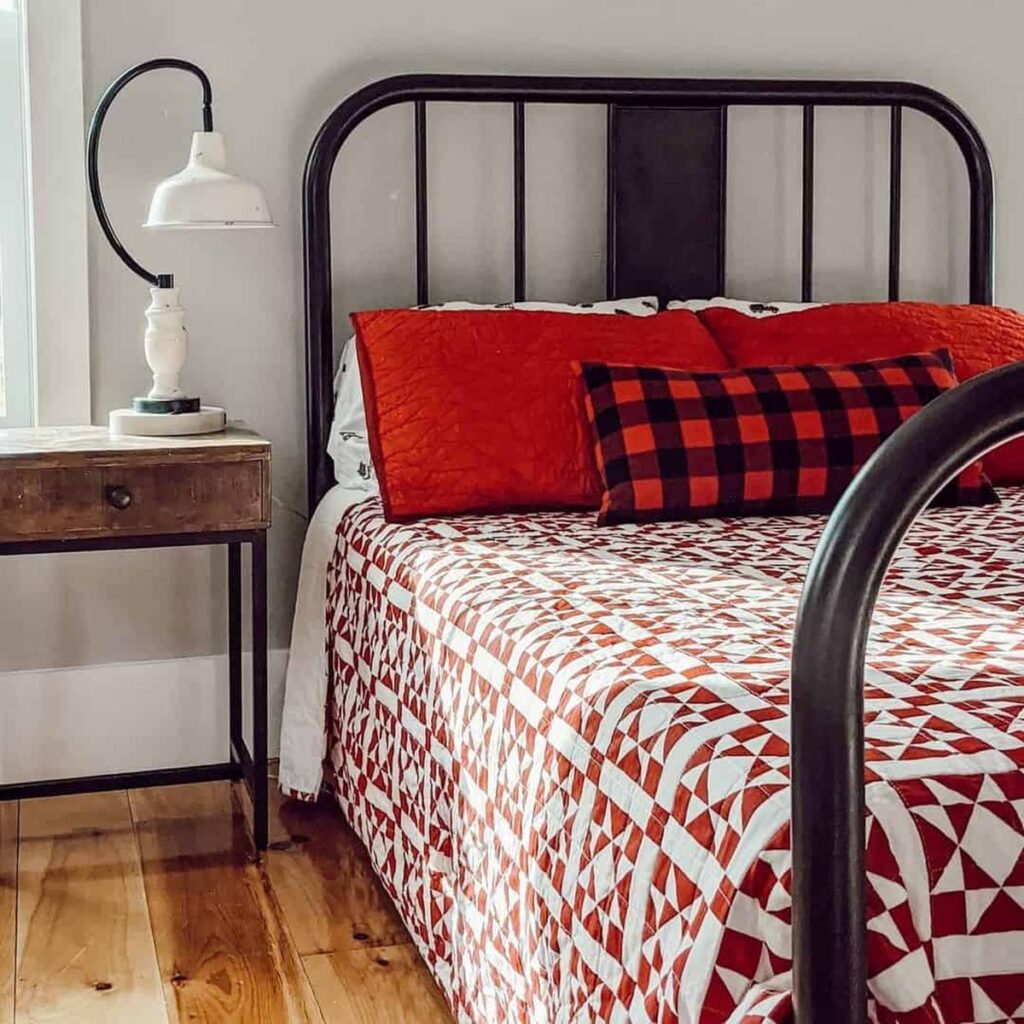 30 Vibrant Red Bedroom Ideas for a Striking, Bold Look -Architectural ...