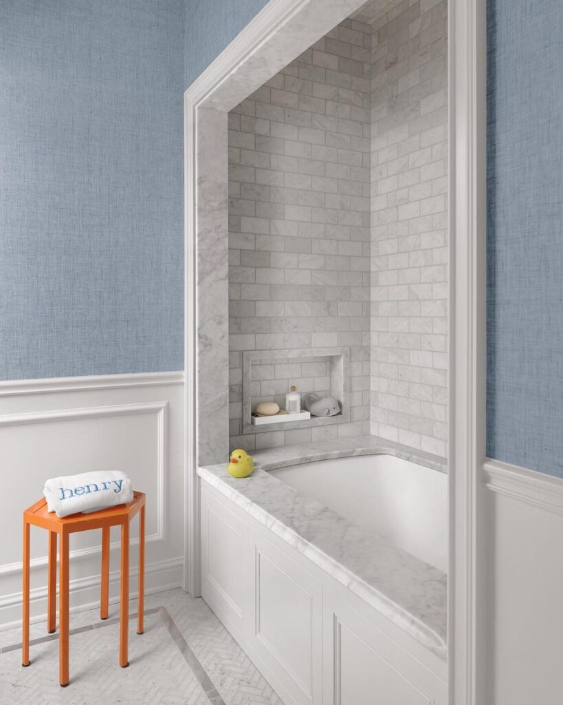 17 Functional Bathtub Ledge Ideas to Elevate Your Bathroom Experience ...