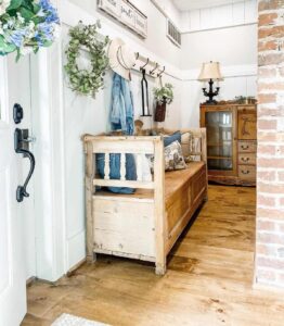 51 Ideal Farmhouse Entry Bench for a Warm Welcome -Architectural Foundation