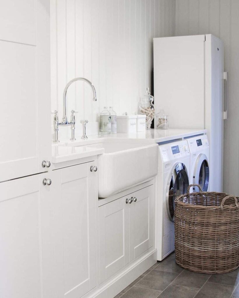 26 Top Utility Room Layouts to Simplify Life -Architectural Foundation