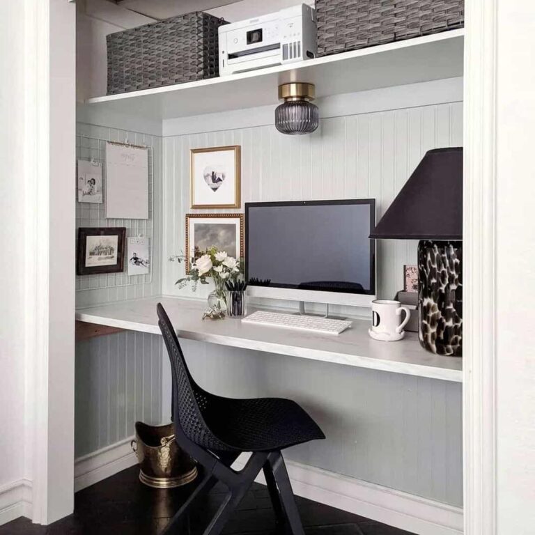19 Smart Built-in Desk Designs for Small Spaces -Architectural Foundation