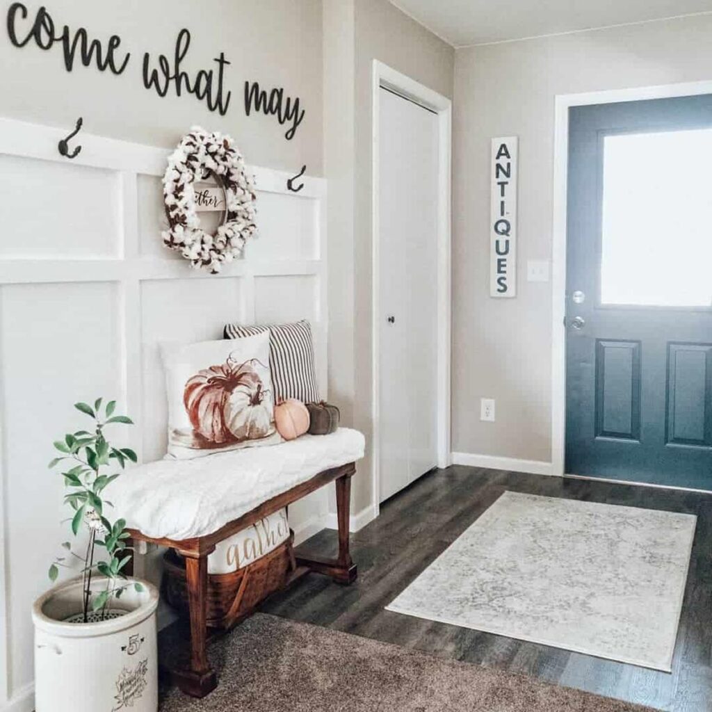30 Board and Batten Foyer Designs to Make an Entrance -Architectural ...