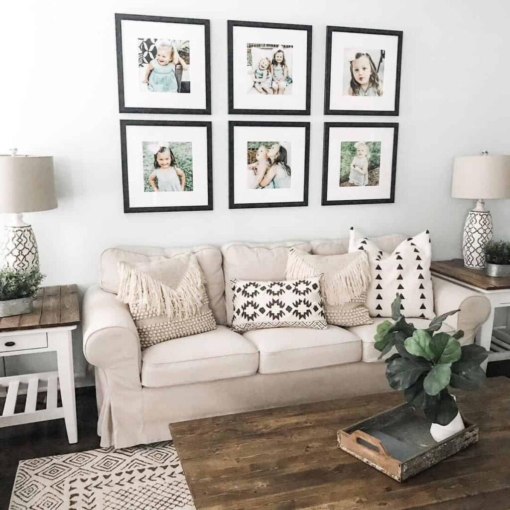 35 Beautiful Black Frame Gallery Wall Arrangements to Display Your Art ...