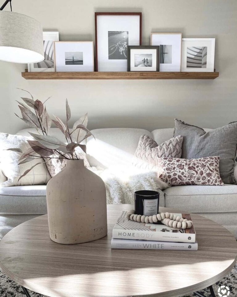 35 Stylish Picture Ledge Ideas to Showcase Your Photo -Architectural ...