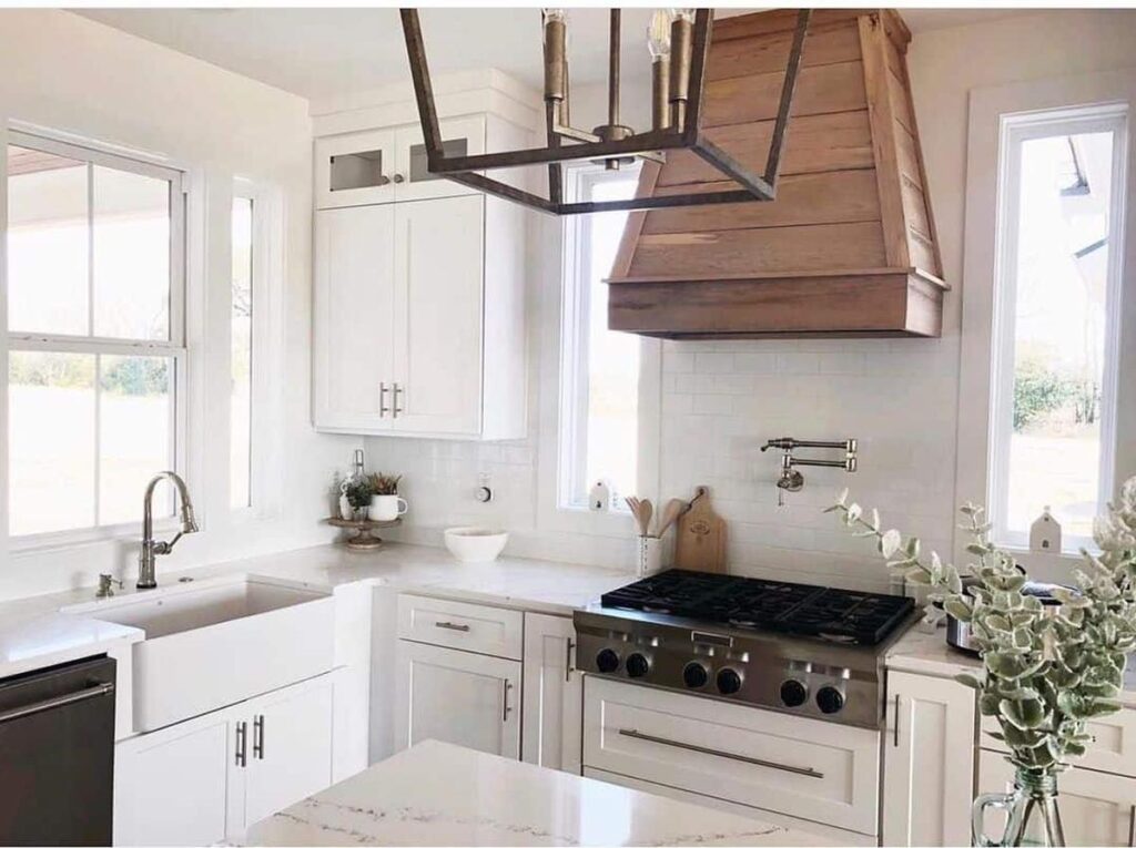 27 Stylish Pot Filler Ideas for an Effortless Kitchen Upgrade ...