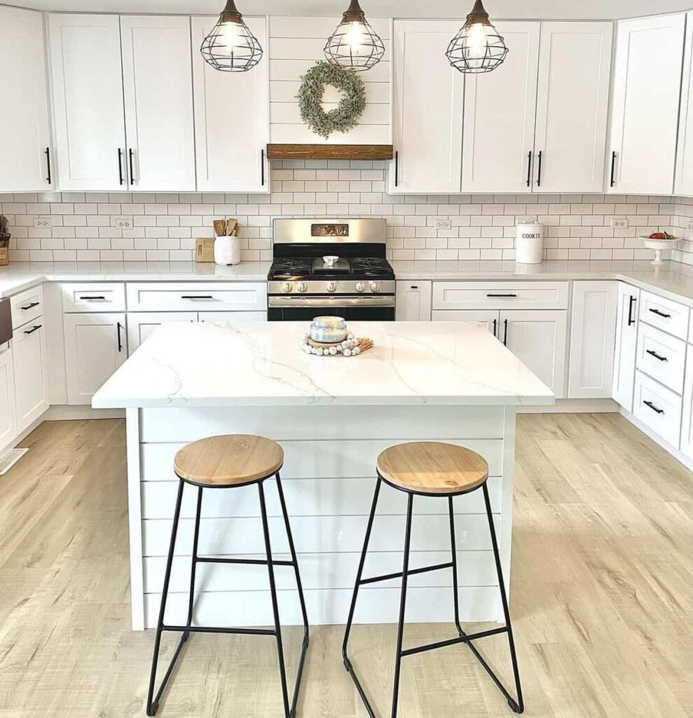 29 Elegant White Quartz Kitchen Countertop Ideas -Architectural Foundation