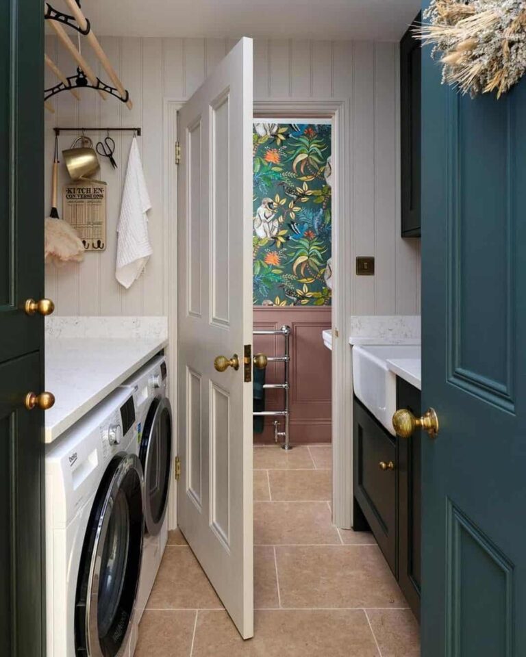 26 Top Utility Room Layouts to Simplify Life -Architectural Foundation