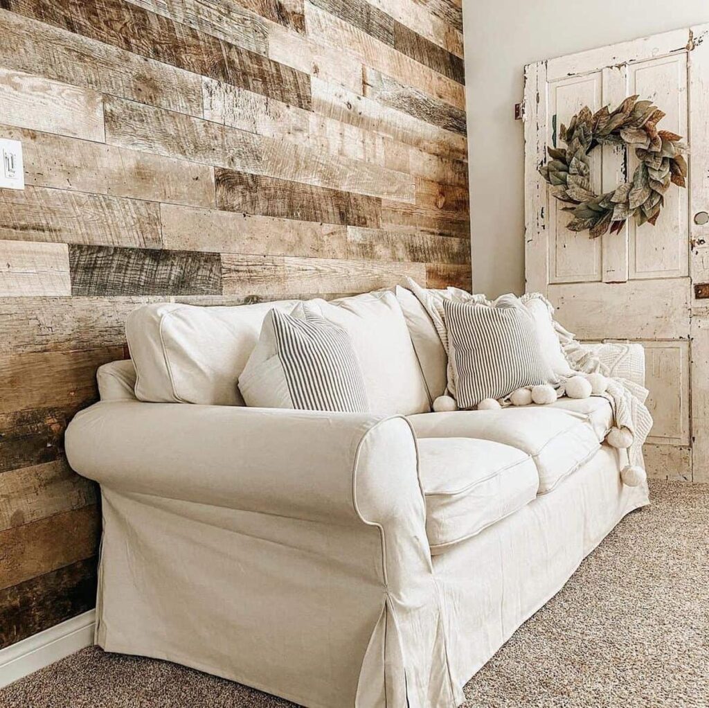 19 Farmhouse Living Room Accent Walls to Refresh Your Space ...