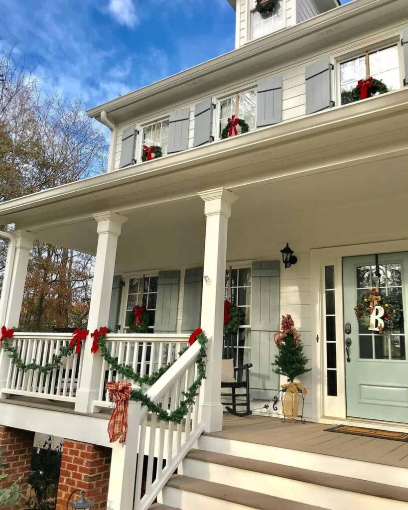 34 Farmhouse Porch Columns to Charm Your Entry -Architectural Foundation