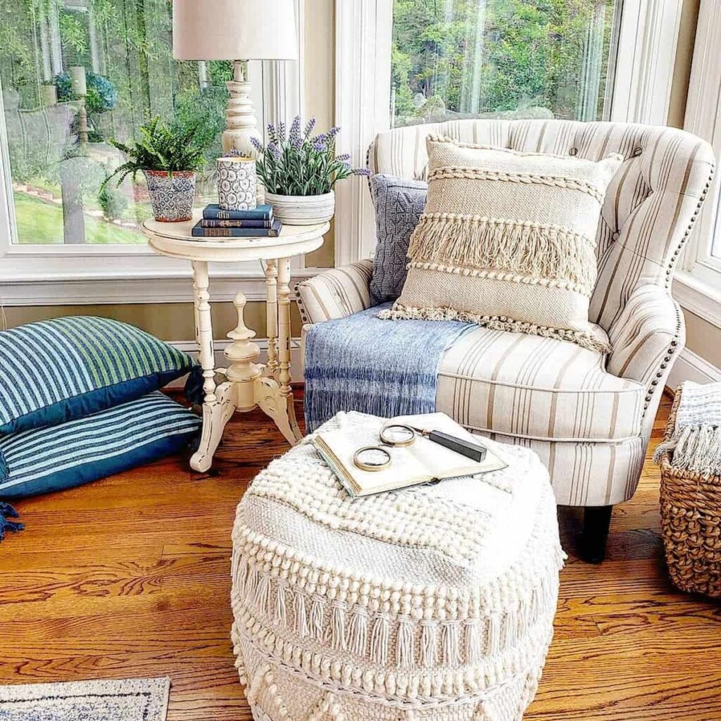 31 Unique Living Room Poufs to Complete Your Space -Architectural ...