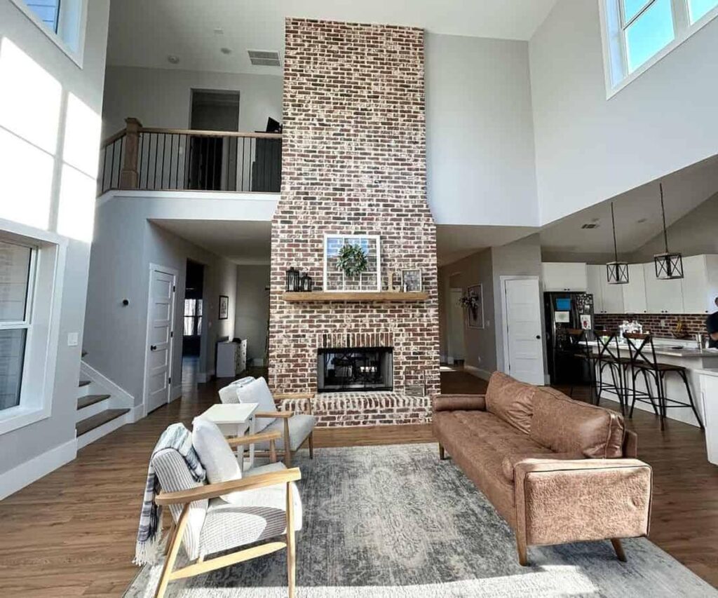 24 High Ceiling Designs to Elevate Your Living Room -Architectural ...