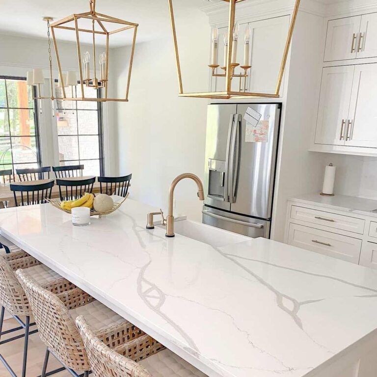 Elegant White Quartz Kitchen Countertops Images