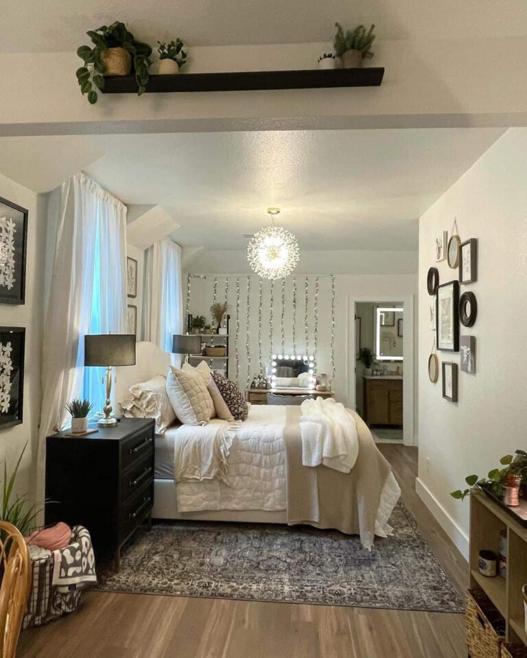 21 Chic Ideas to Design a Bed Between Windows -Architectural Foundation