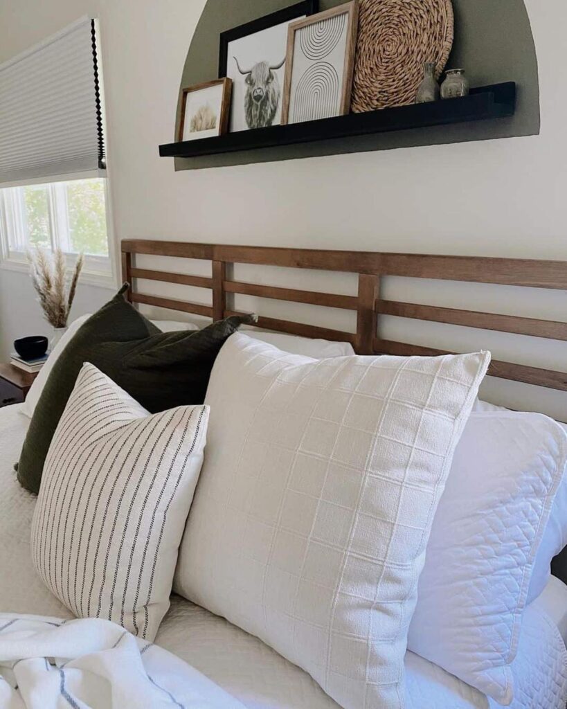 35 Stylish Picture Ledge Ideas to Showcase Your Photo -Architectural ...