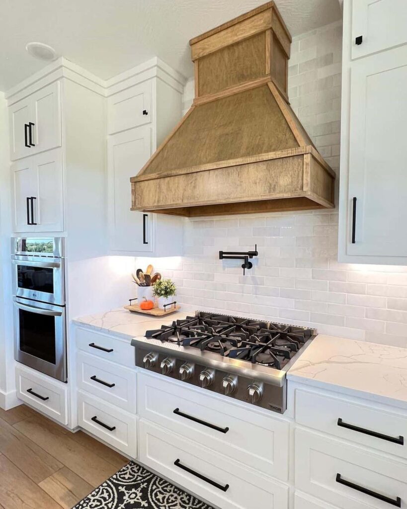 30 Stunning White Kitchen Backsplash Ideas for Bright Space ...