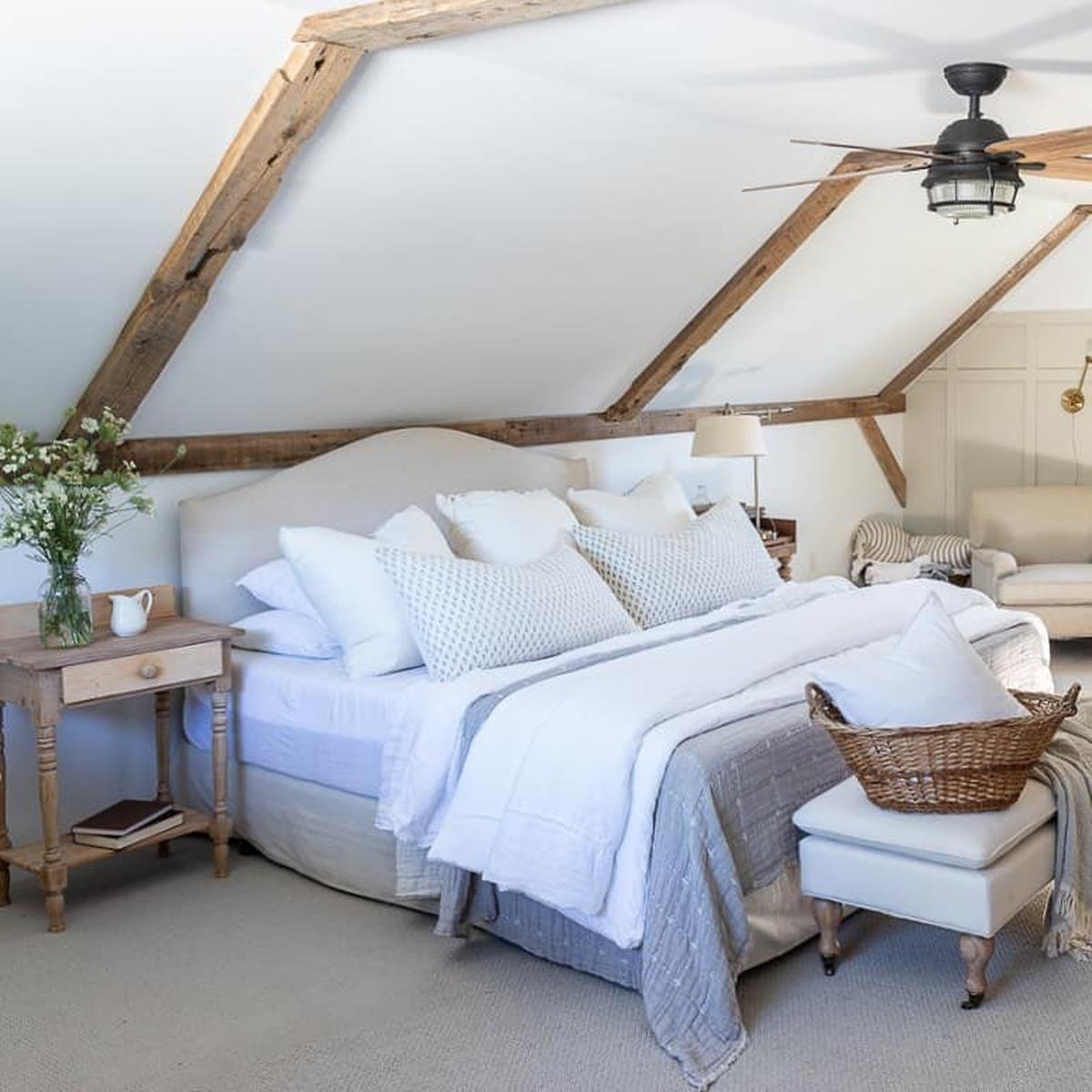 30 Inspiring Bedroom Ceiling Designs That Will Dazzle You ...