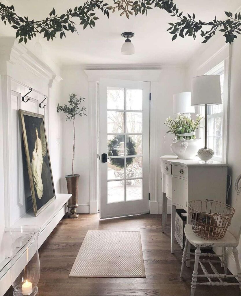 20 Eye-Catching Foyer Light Fixtures for a Welcoming Glow ...