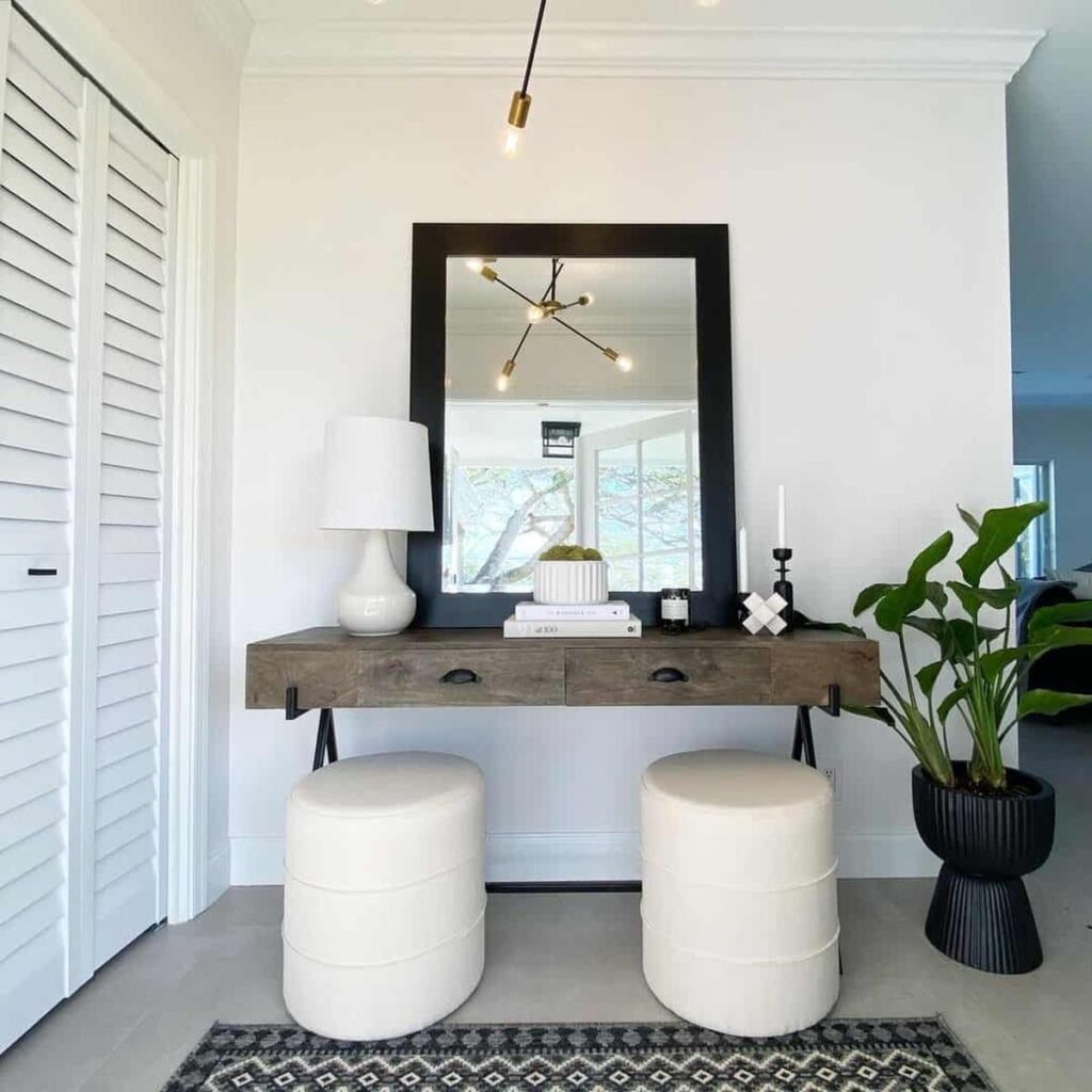 25 Trendy Console Table Styling Tips for a Sleek and Modern Upgrade ...
