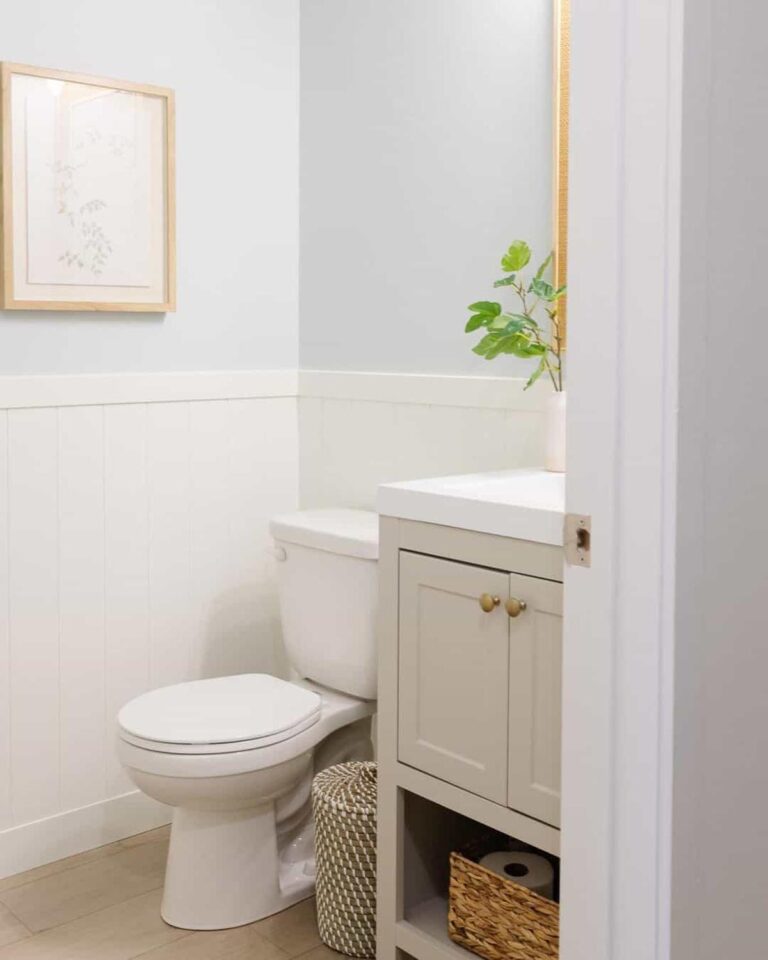 24 White Wainscoting Ideas for a Classic Touch -Architectural Foundation