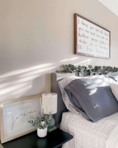29 Modern Above Bed Decor Ideas to Complete Your Bedroom -Architectural ...