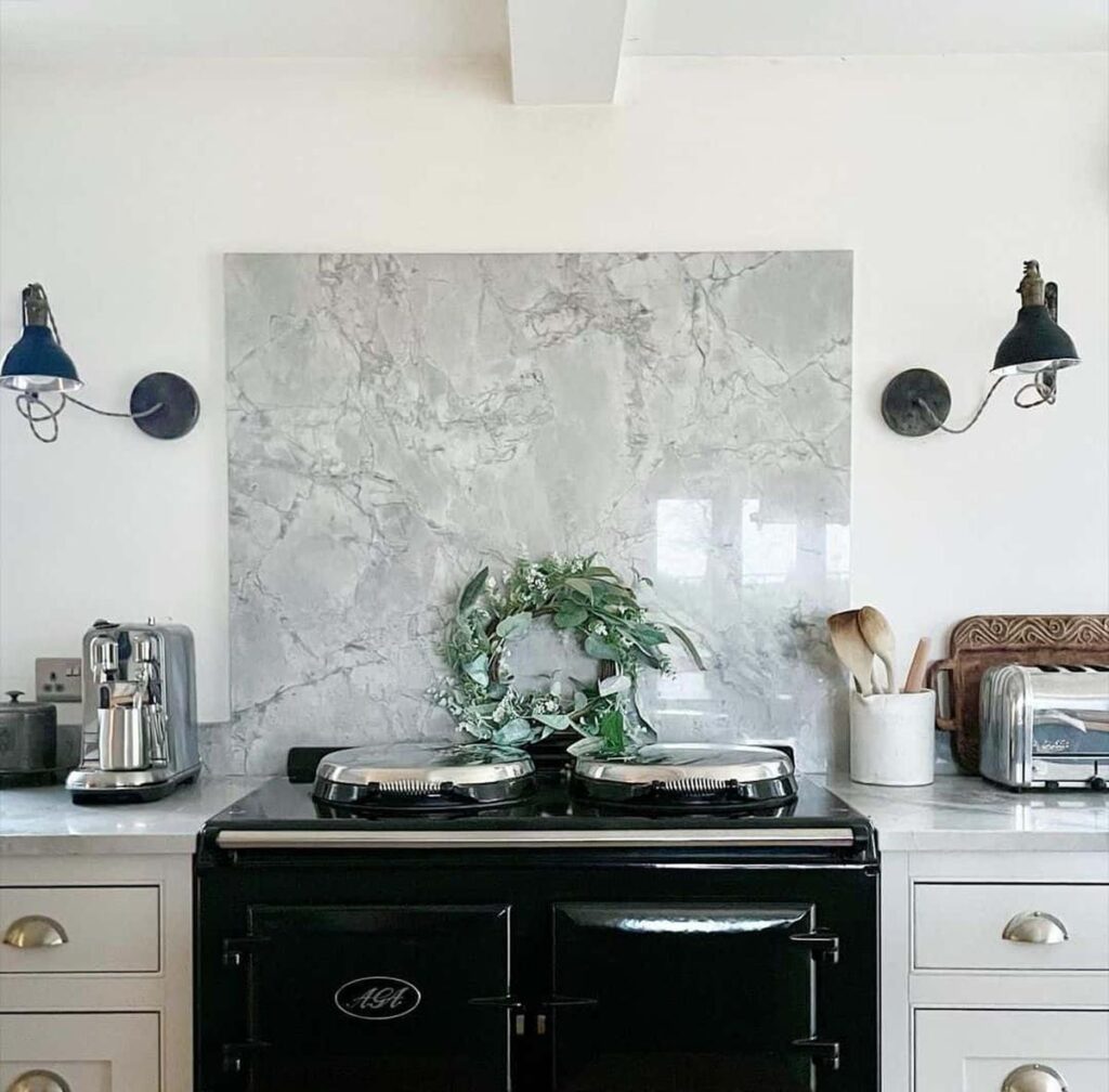 33 Stunning Backsplash Ideas Behind Your Stove -Architectural Foundation