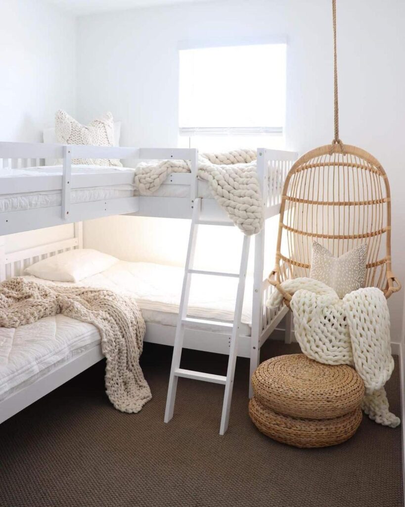 35 Awesome Bunk Room Ideas to Make Big Family Living Seriously Cool ...