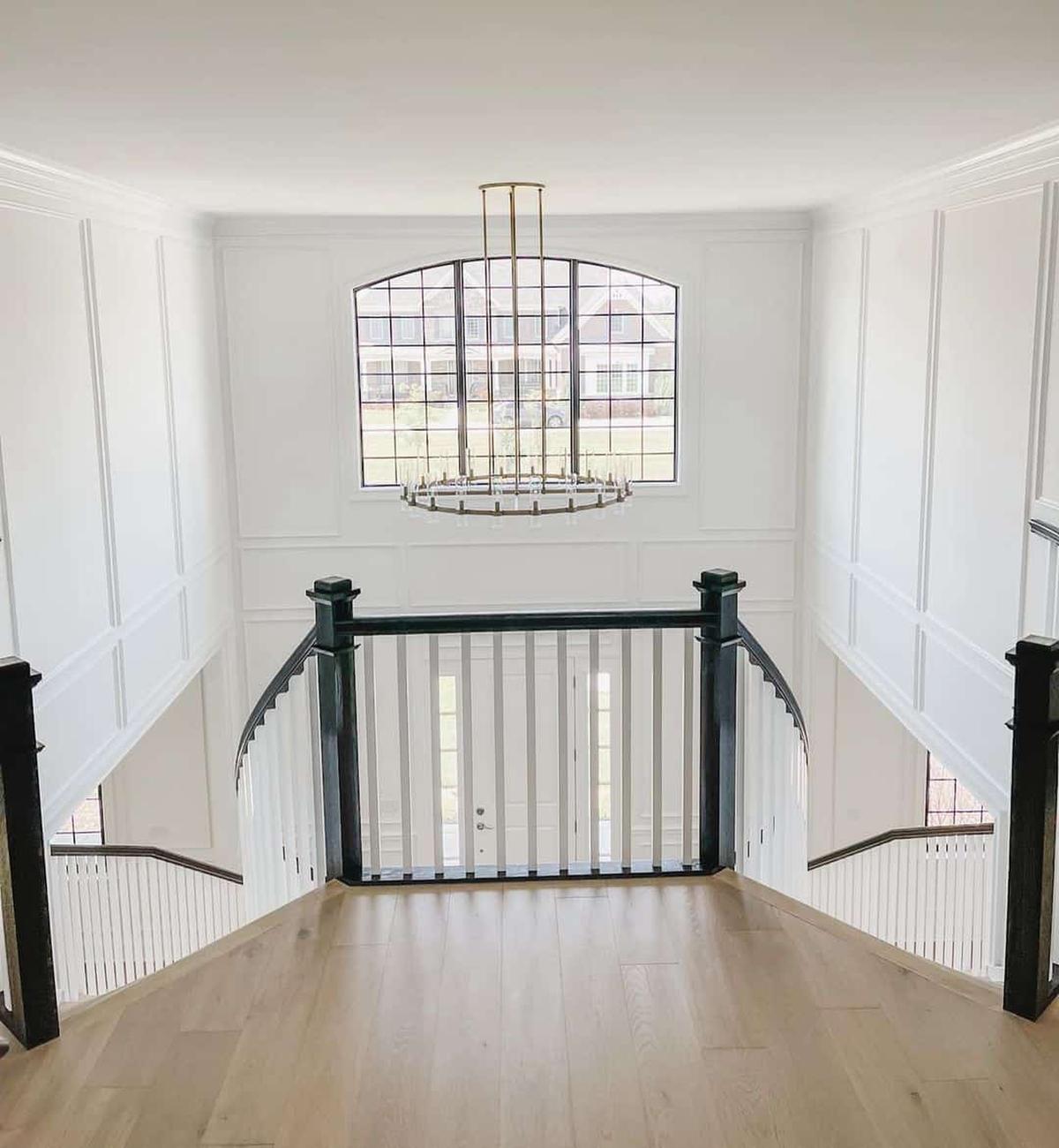 14 Impressive Two-Story Foyer Lighting Ideas for a Grand Entrance ...