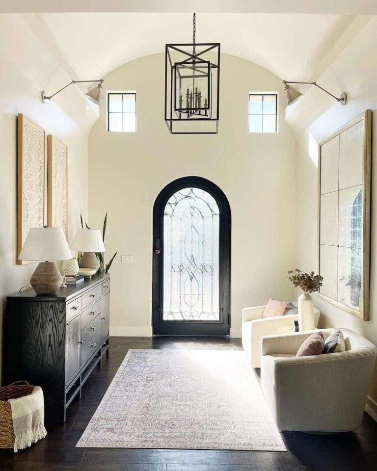 20 Eye-Catching Foyer Light Fixtures for a Welcoming Glow ...