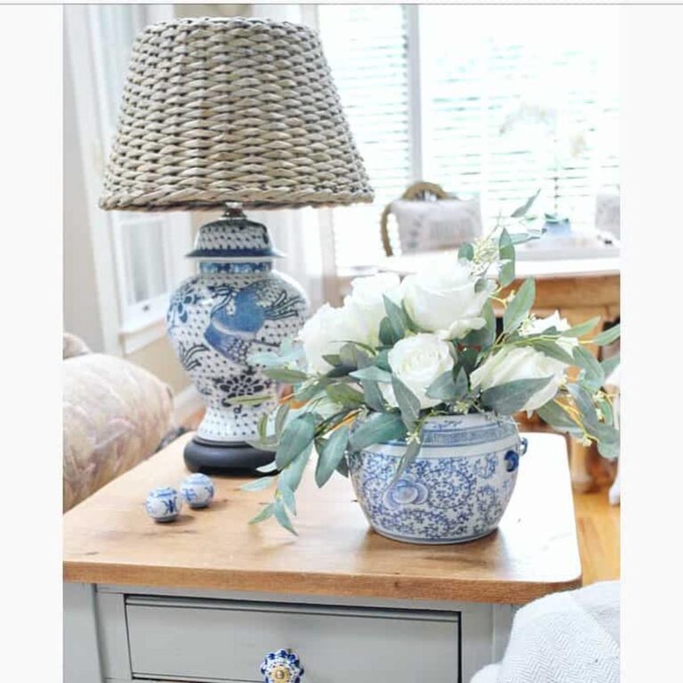 18 Inviting Blue Table Lamps to Illuminate Your Nautical Space ...