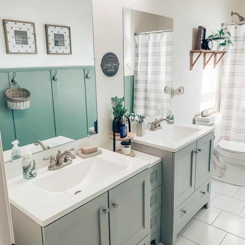 28 Beautiful Small Bathroom Wainscoting Ideas to Add Charm ...