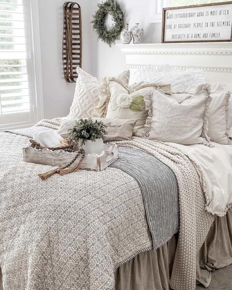24 Stylish Ways to Transform Your Home with a Coverlet -Architectural ...