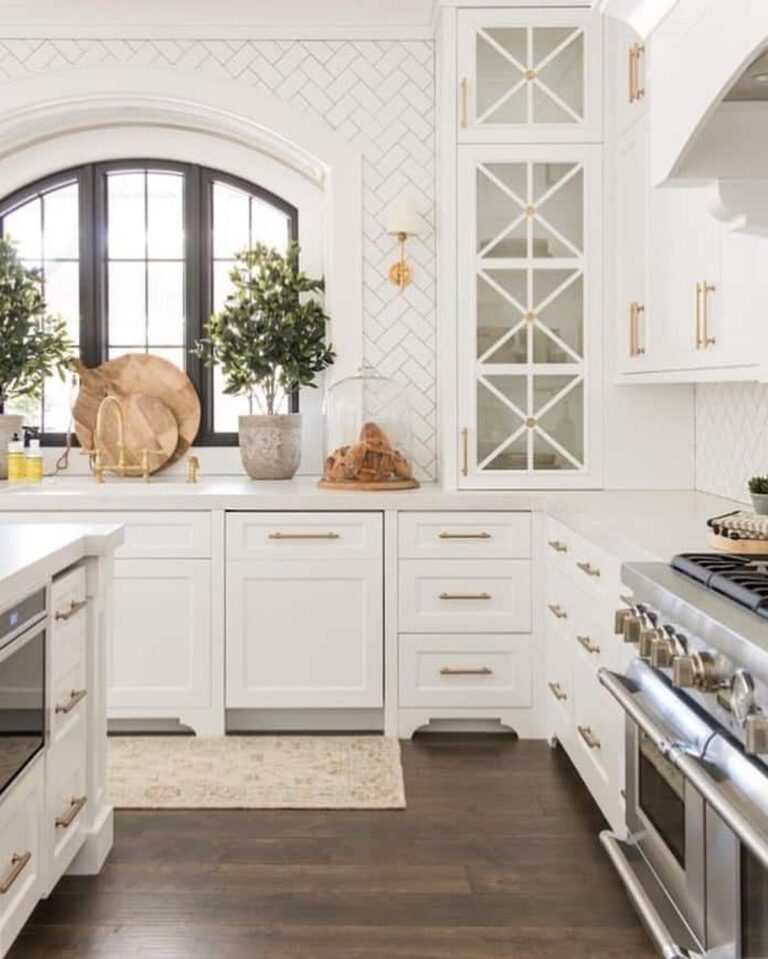 23 Creative Backsplash Around Window Ideas to Try -Architectural Foundation