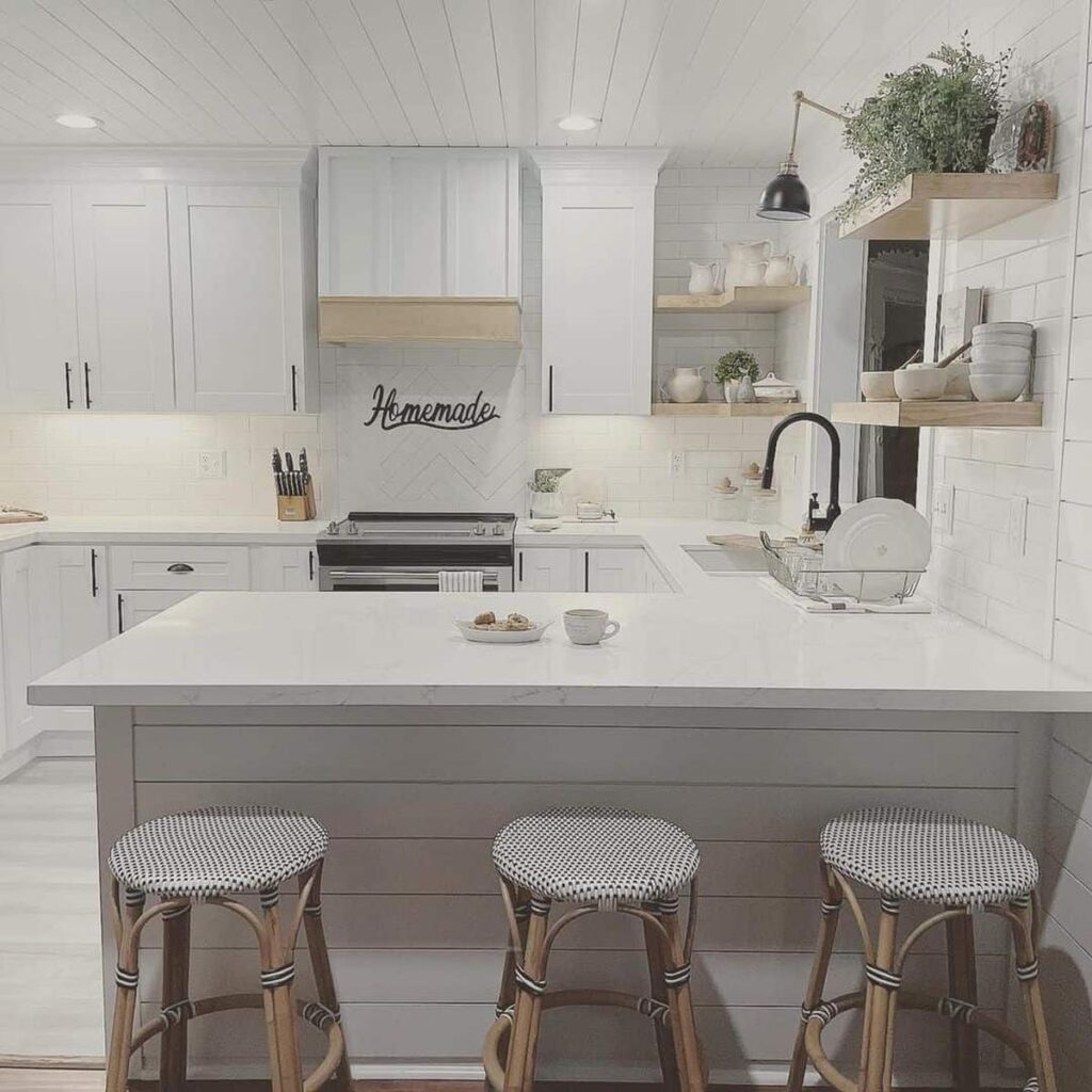 29 Elegant White Quartz Kitchen Countertop Ideas -Architectural Foundation