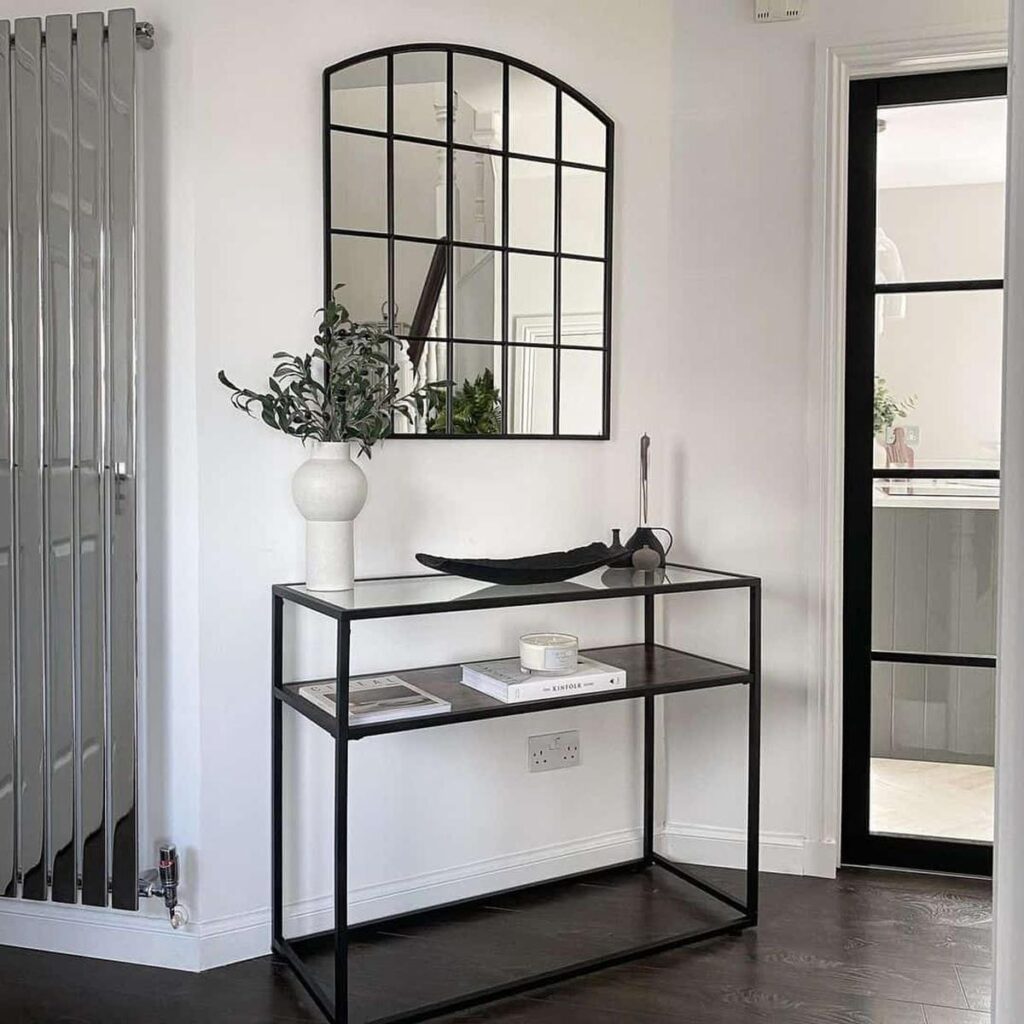 25 Trendy Console Table Styling Tips for a Sleek and Modern Upgrade ...