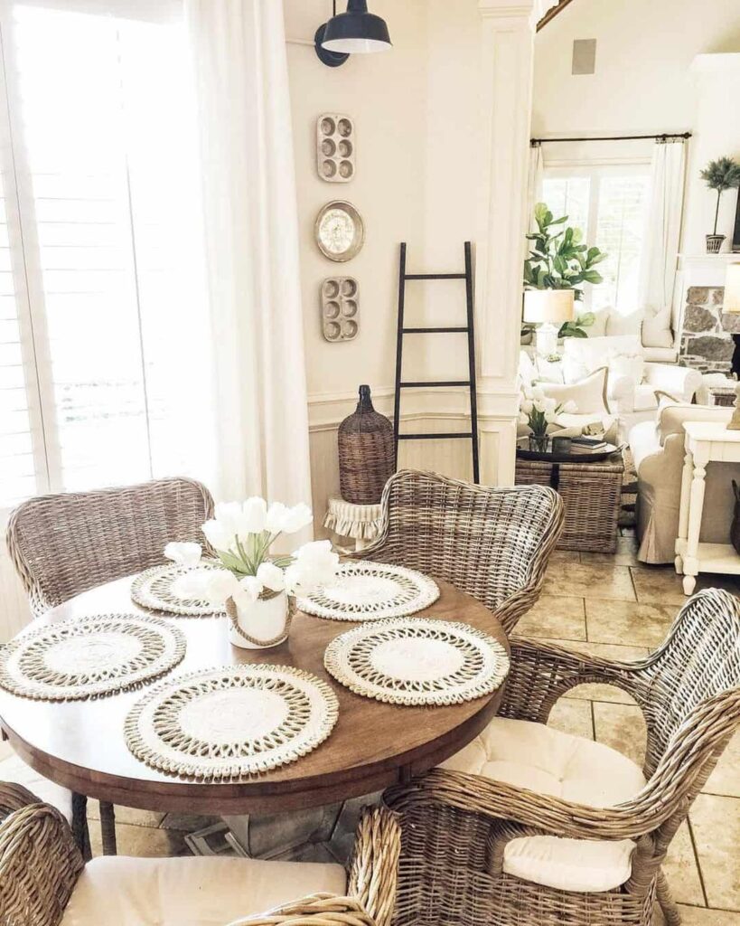 31 Reasons a Round Dining Table Works Beautifully in Any Space ...