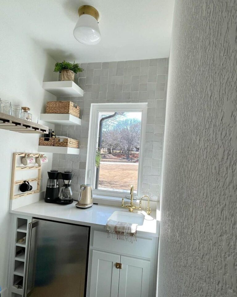 19 Best Butler's Pantry Ideas to Streamline Your Kitchen -Architectural ...