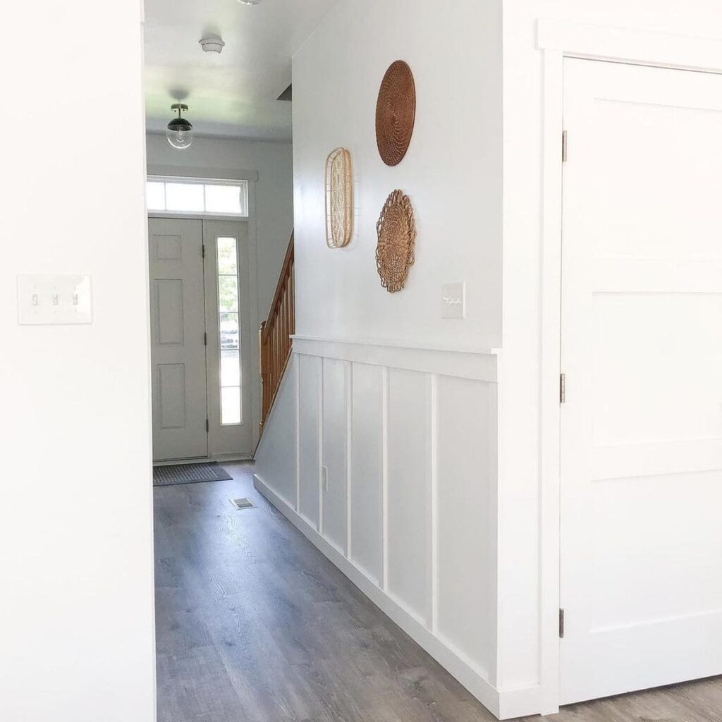 24 Hallway Wainscoting Ideas for a Refined Look -Architectural Foundation