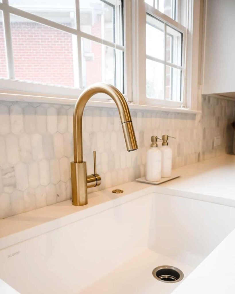 30 Stylish Gold Kitchen Faucets for a Modern Upgrade -Architectural ...