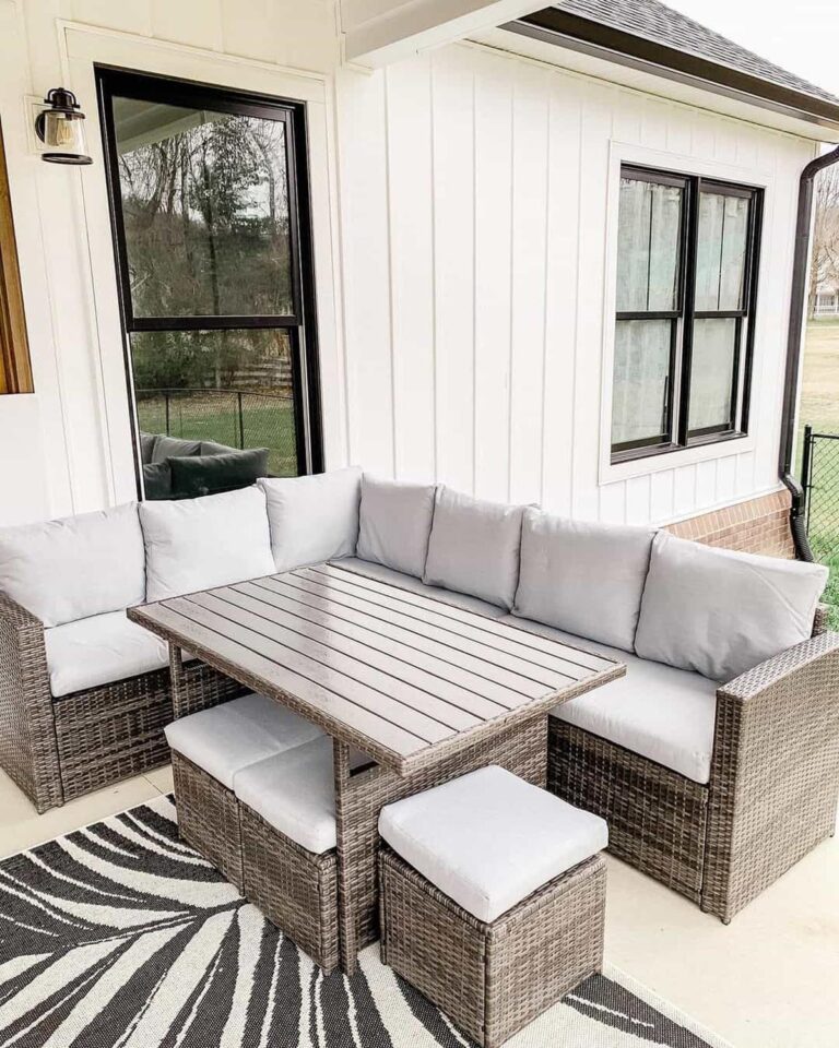 26 Inspiring Outdoor Sitting Ideas for Any Yard -Architectural Foundation