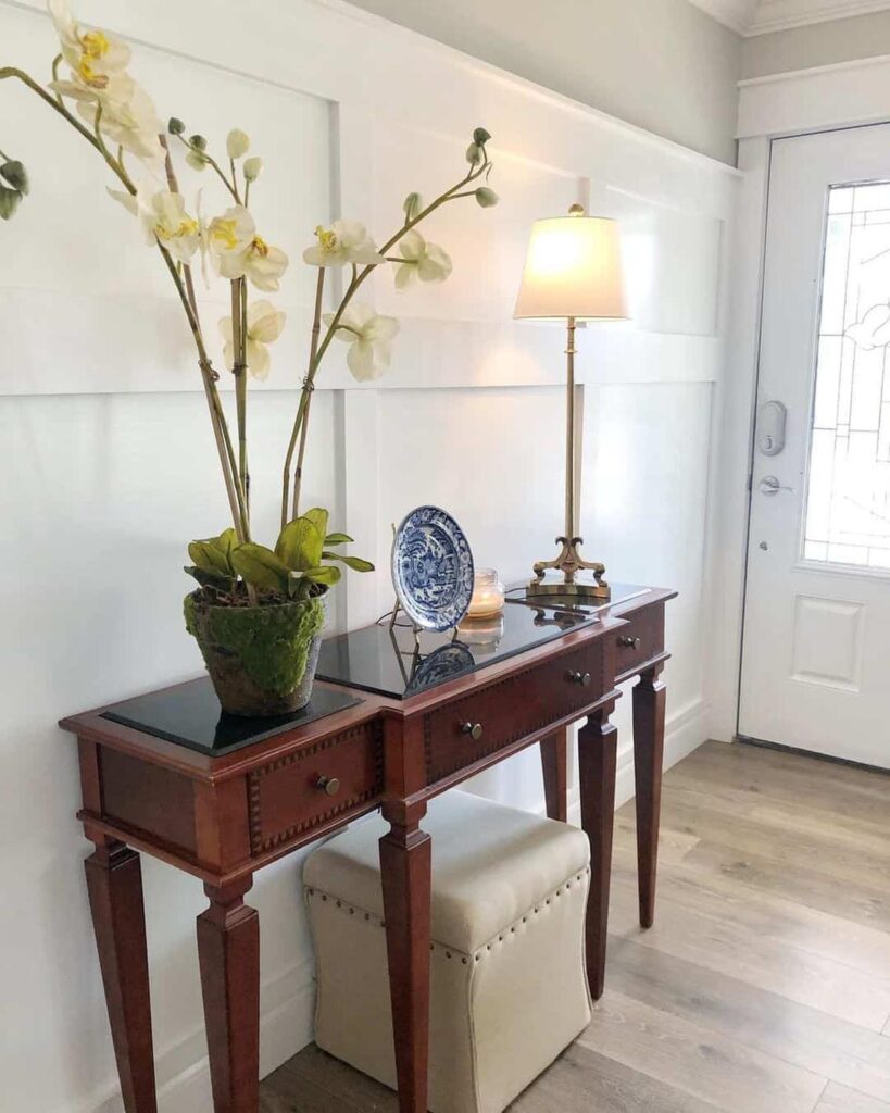 30 Stylish Entry Table Decor Ideas to Welcome Guests -Architectural ...