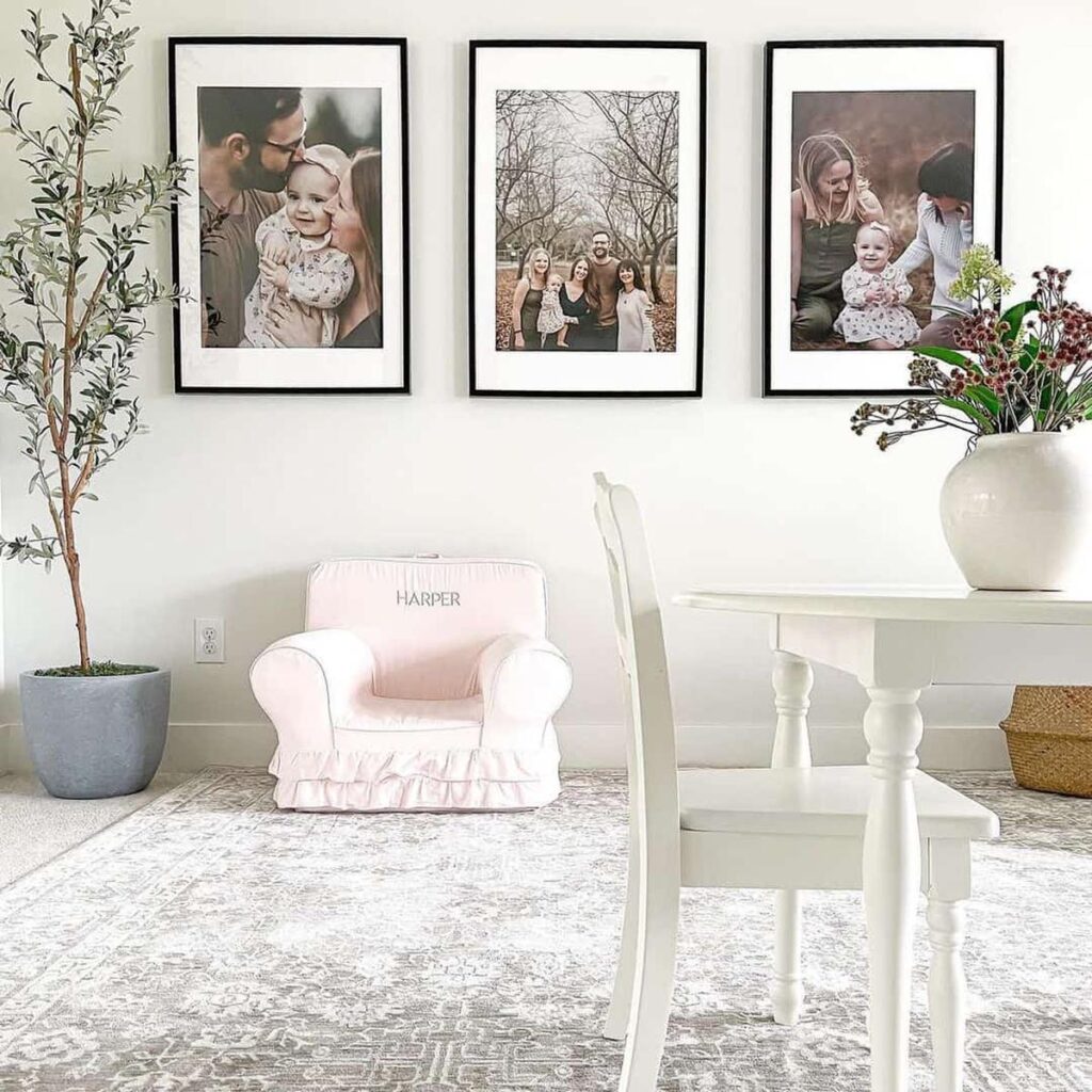 35 Unique Ideas for Displaying Three Photo Frames on a Wall ...