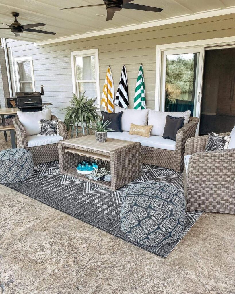 28 Beautiful Farmhouse Floor Pouf Ideas for a Cozy Vibe -Architectural ...